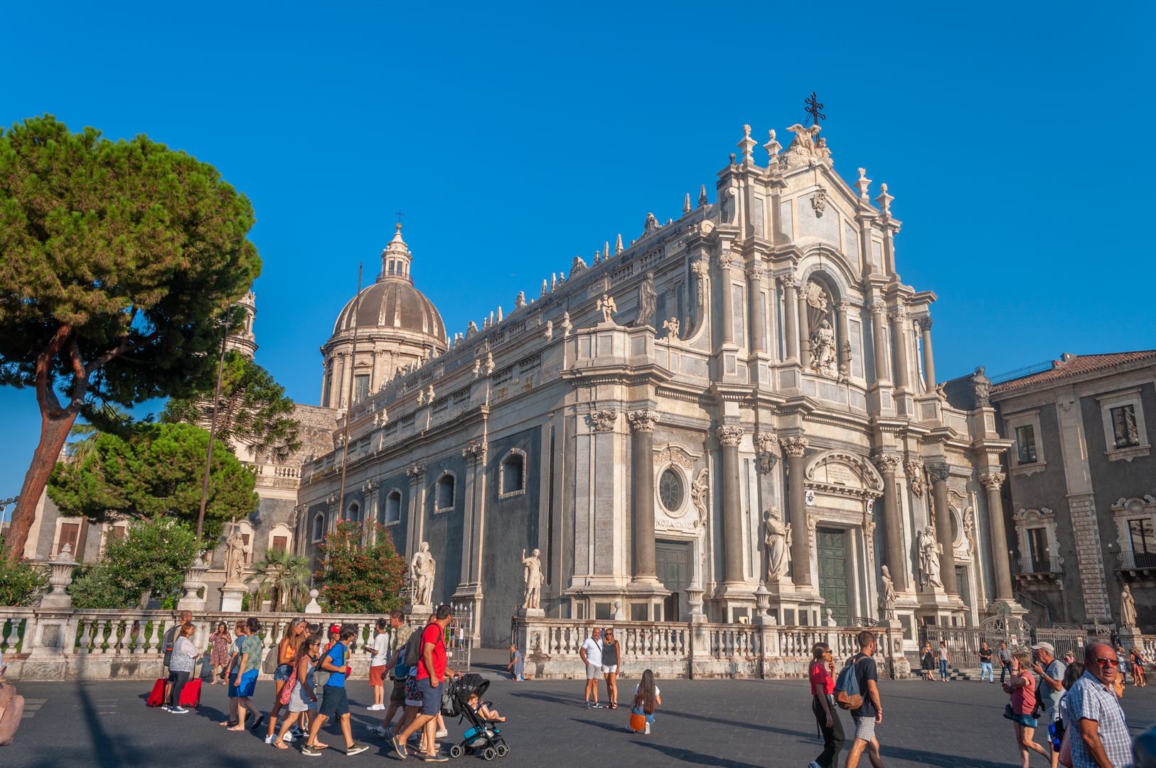 Visiter Catane en Sicile : que faire en une journée ? - Les vadrouilles de Mbly - Le blog voyage